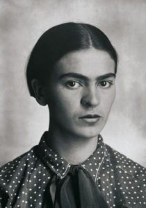 Frida Kahlo : Biographie d'une femme libre - Apprendre a dessiner